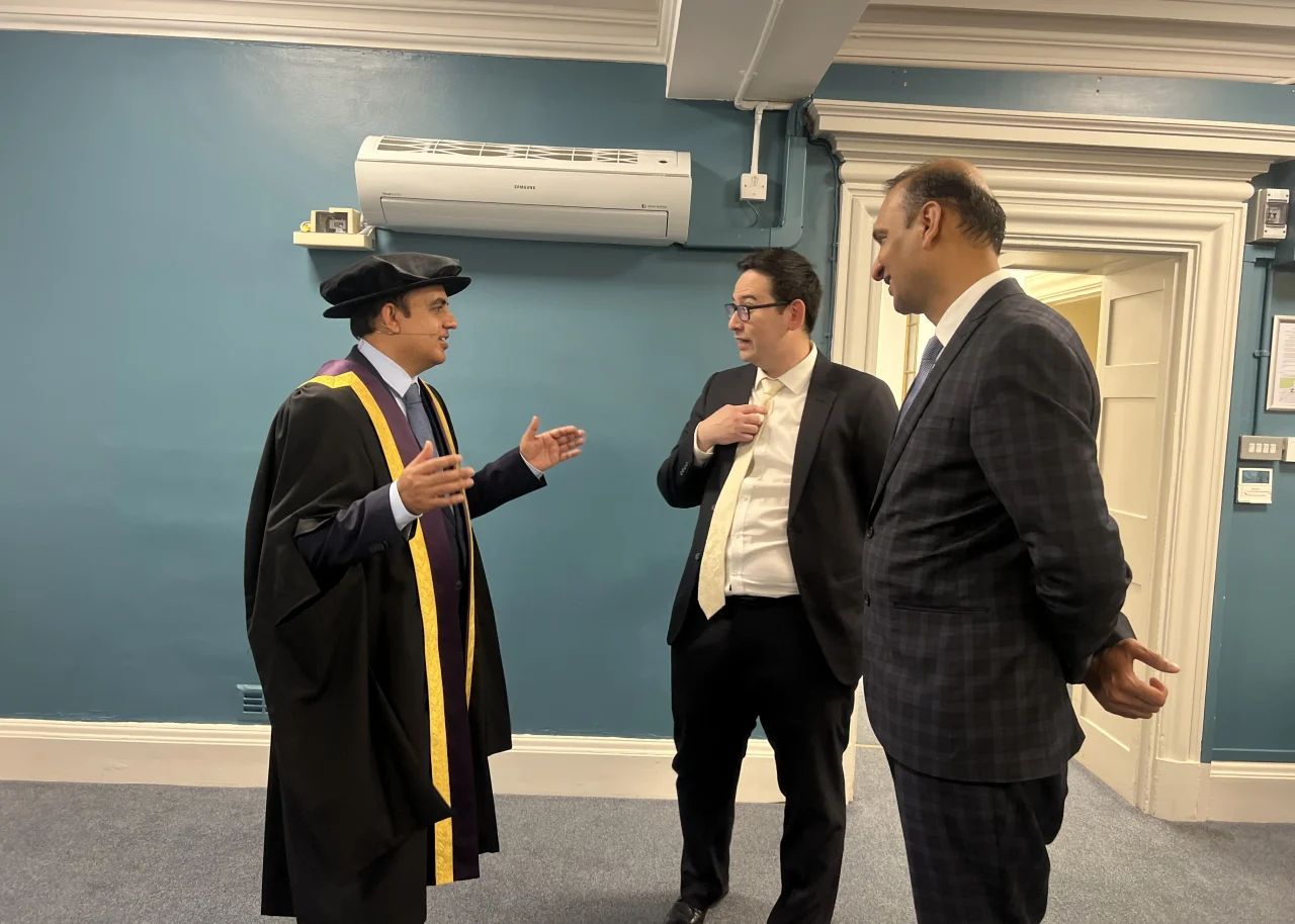 Graduation Ceremony of BPP University in London (4) - Universal Study ...